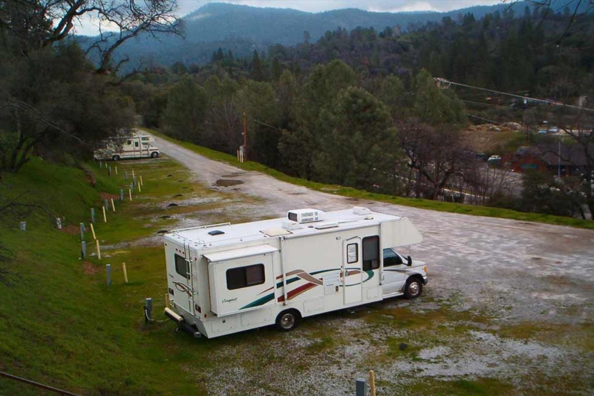 RVs are always welcome in Yosemite, Bass Lake, the Sierra National ...