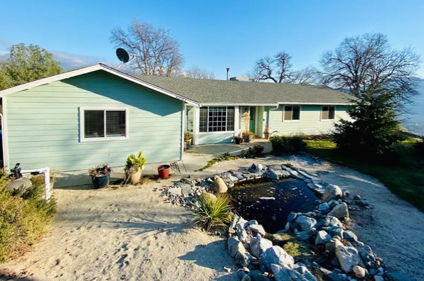Fox House on Fox & Bear Ridge | yosemitethisyear.com